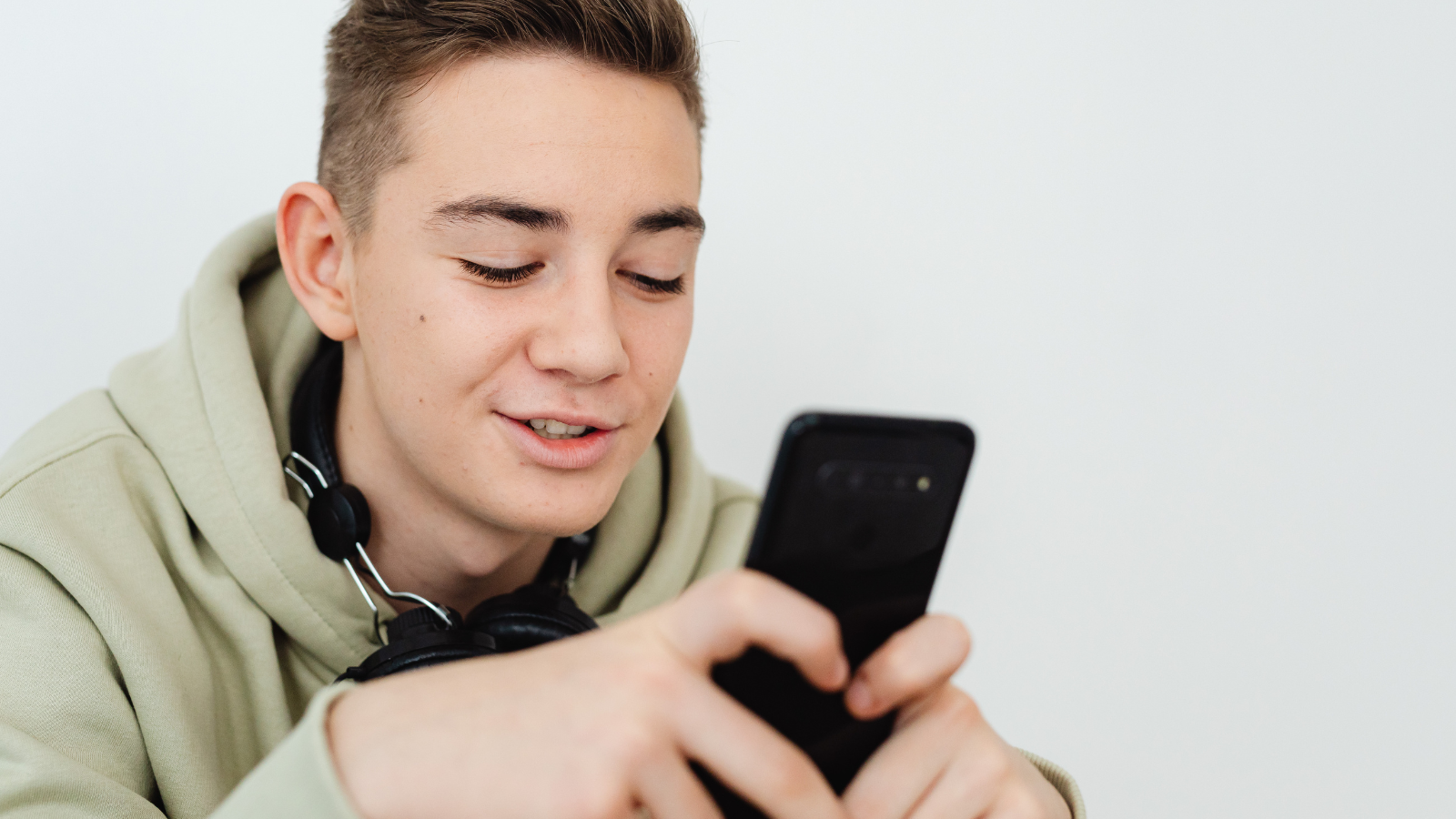 Children cannot wait: tackling online bullying requires action beyond bans